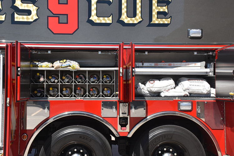 Pierce apparatus delivery for Commack FD