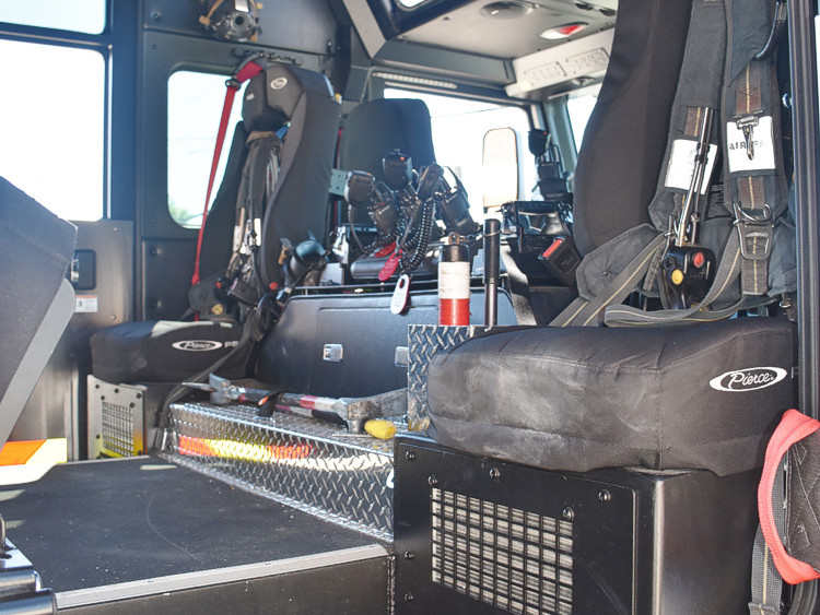 Pierce apparatus delivery for Commack FD