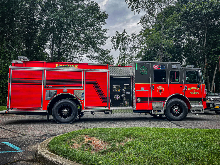 Pierce apparatus delivery for Commack FD