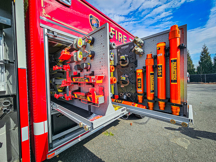 Pierce apparatus delivery for Essex Fire Engine Company